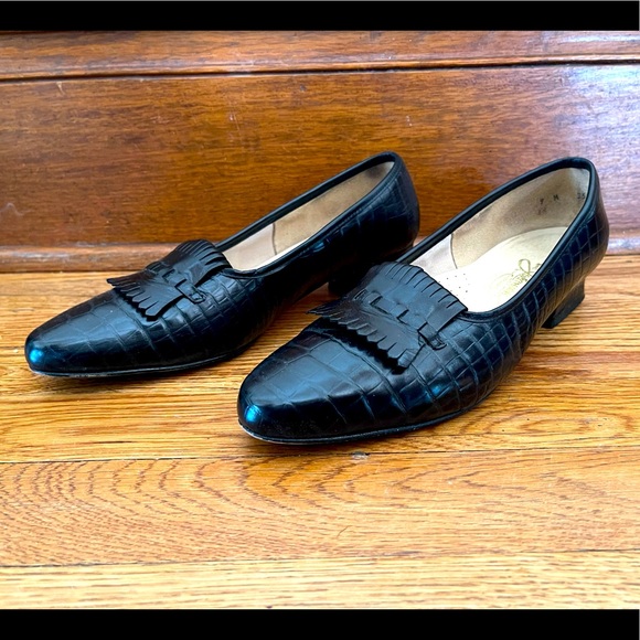 Vintage | Shoes | Black Vintage Johansen Loafers | Poshmark